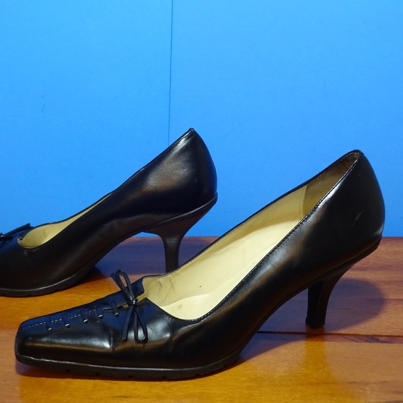 David Aaron | Shoes | David Aaron Black Leather Pumps 3 Heel | Poshmark